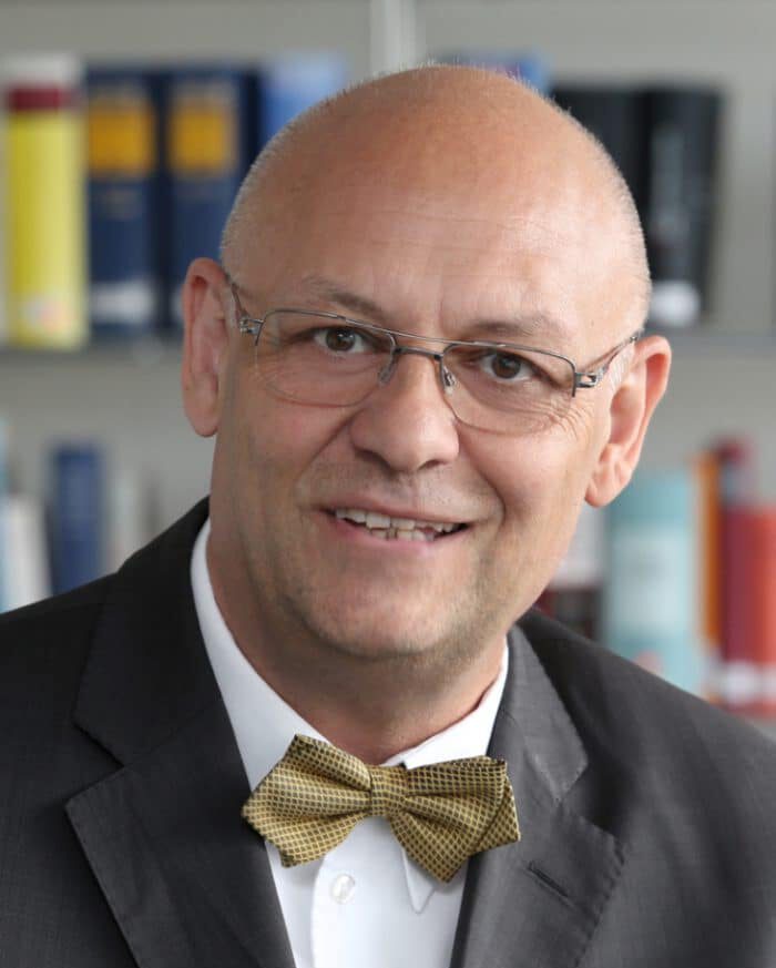 SOKA-Bau – Beiträge als Geschäftsführer und Leitende Angestellte? - Dr ...